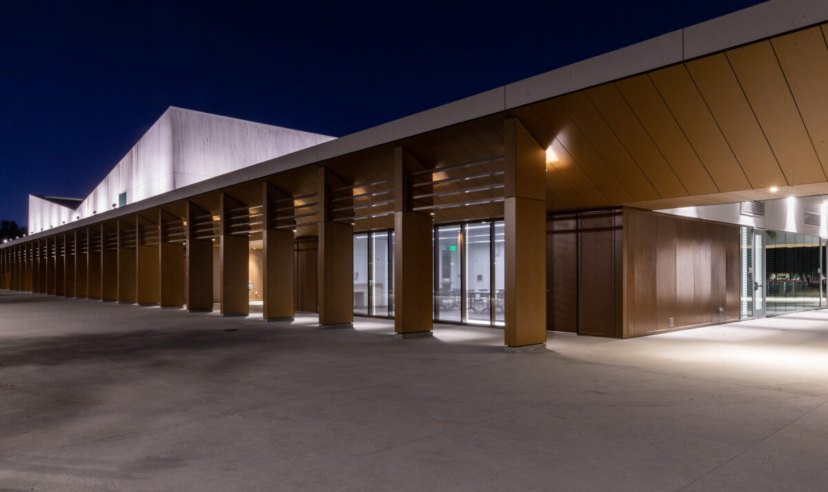 Earvin "Magic" Johnson Recreation Area - HK Lighting