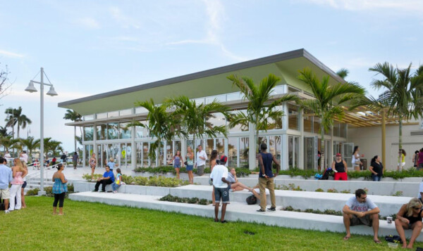 West Palm Beach Lake Pavilion - HK Lighting